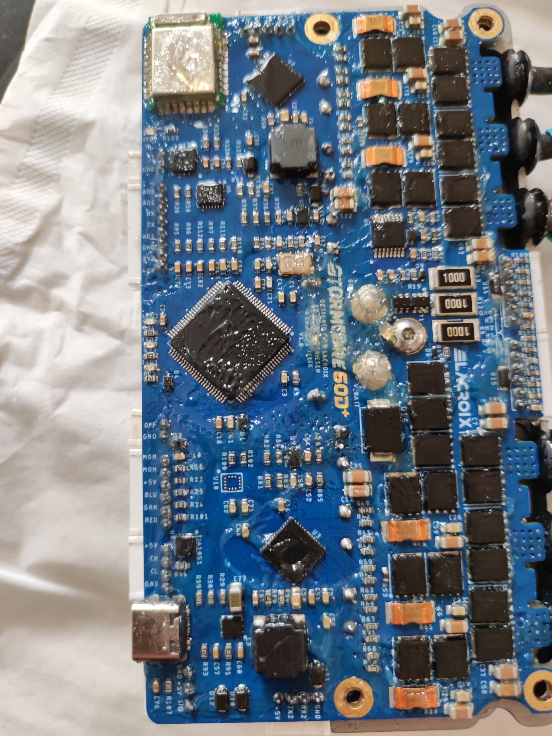 VESC (Stormcore 60D+) shuts off and won't turn on again until several ...